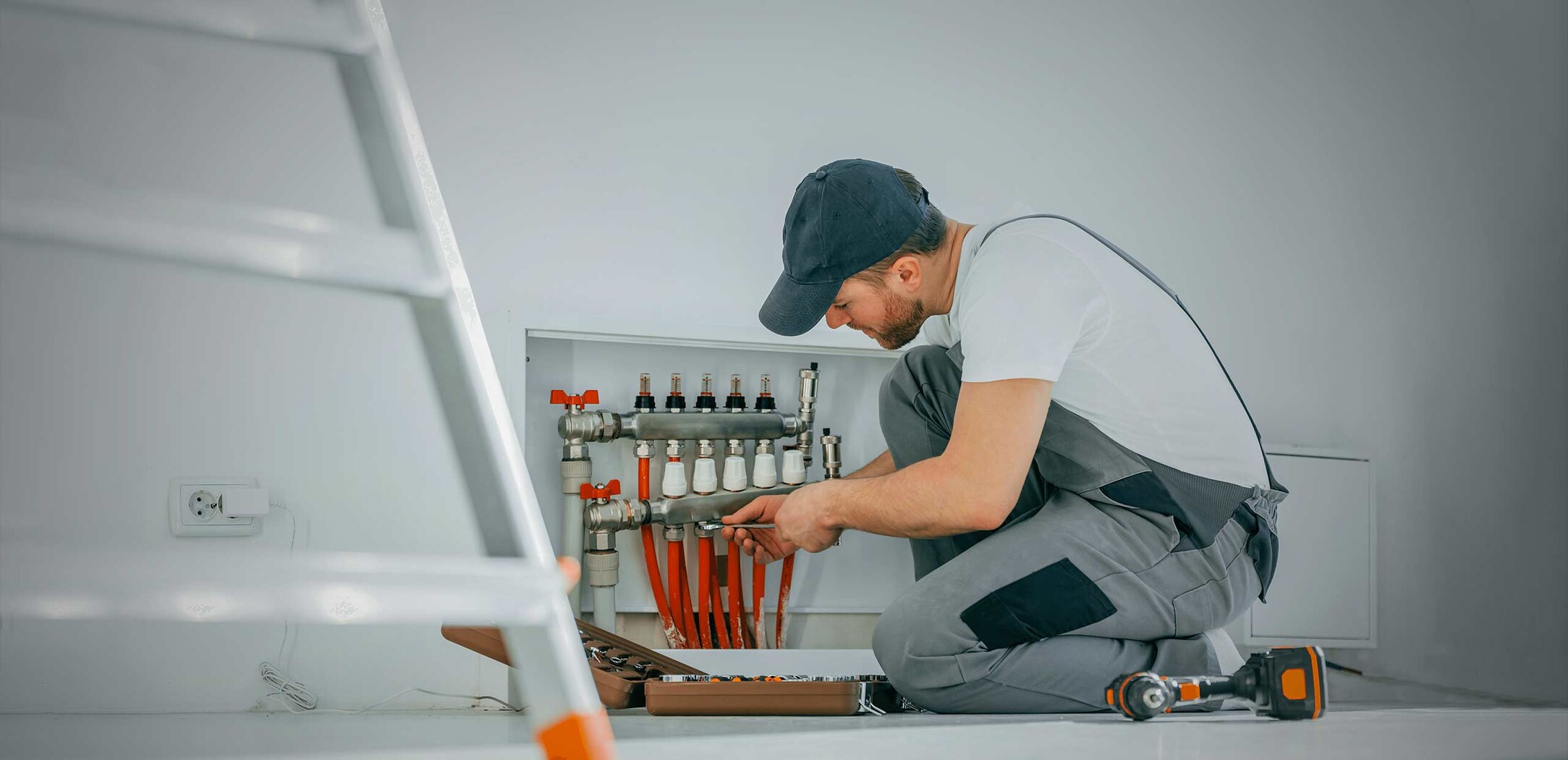 Posturi-vacante - Instalator sanitar - Larex